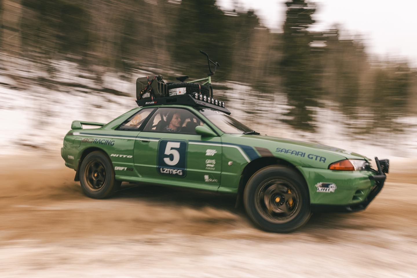 R32 Skyline GT-R built for offroad racing